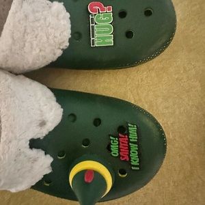 CROCS | Shoes | Crocs Size J4 Limited Edition Elf | Poshmark